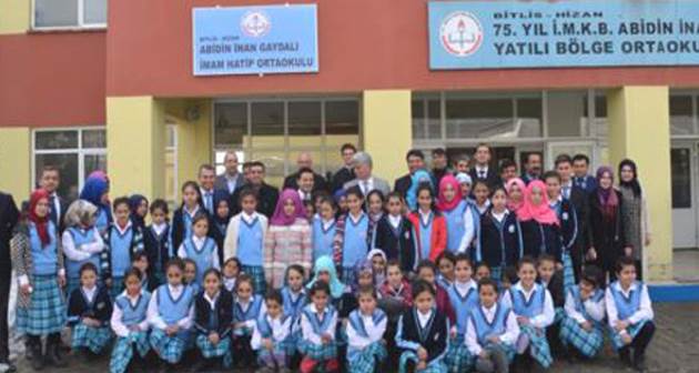Hizan'a bağlı Gayda köyünde İmam Hatip Ortaokulu açılışı yapıldı ... Hizan'a bağlı Gayda köyünde İmam Hatip Ortaokulu açılışı yapıldı ...
