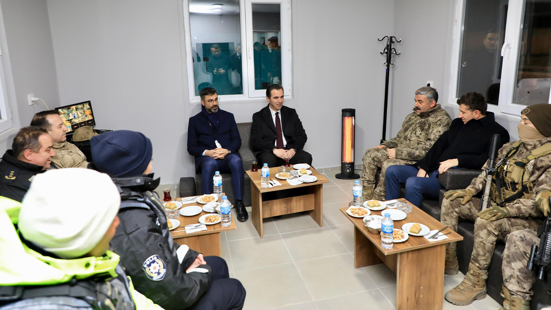 Bitlis Valisi ile Bitlis Belediyesi, Yeni Yıl Öncesi Güvenlik ...